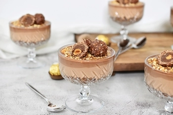 RECEPT: Ferrero Rocher v kozarcu - Mojačokolada.si